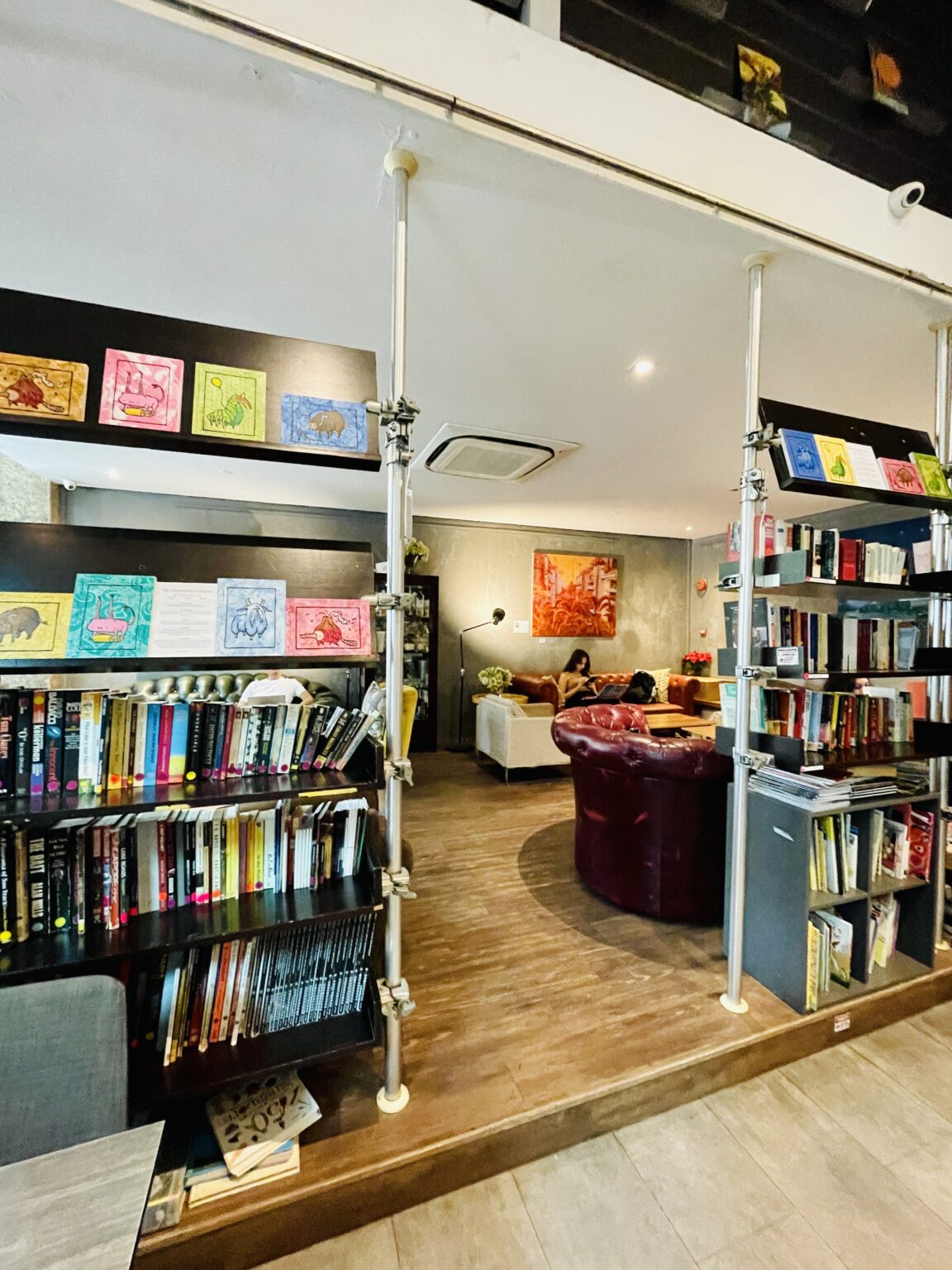 【River Valley】川沿いおしゃれエリア「The Book Cafe」で読書&作業な日♡電源・Wi-Fi有【シンガポールでカフェ巡り ...