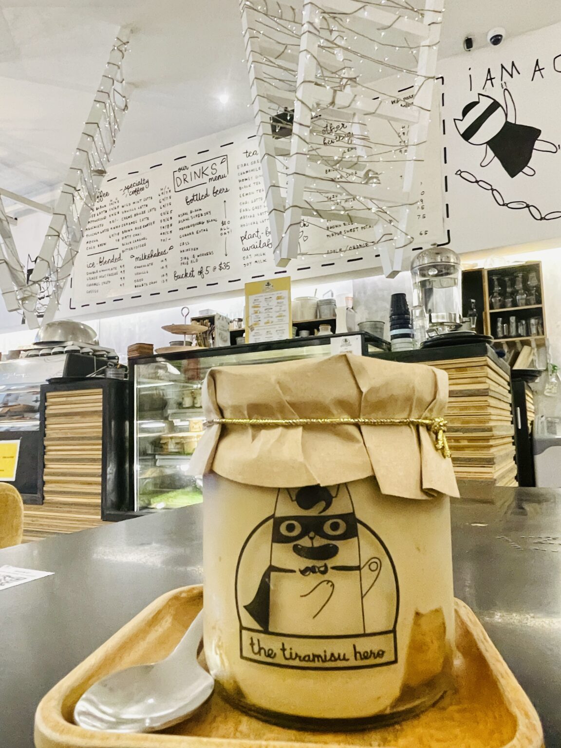 【ラベンダー】元祖瓶詰めティラミス♡ティラミスヒーロー本店へ♪日本での事件と正直な感想【シンガポールでカフェ巡り】 | OL TRIP